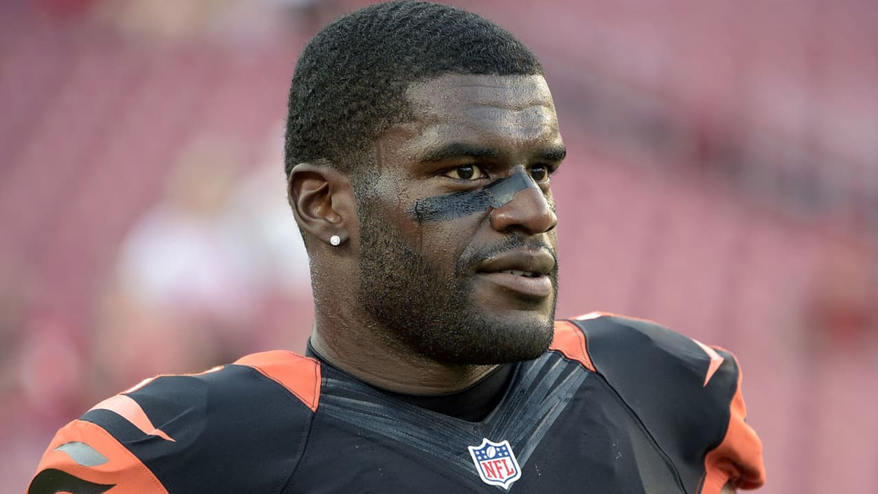 Roundup: Cardinals sign Greg Little, extend Andy Lee