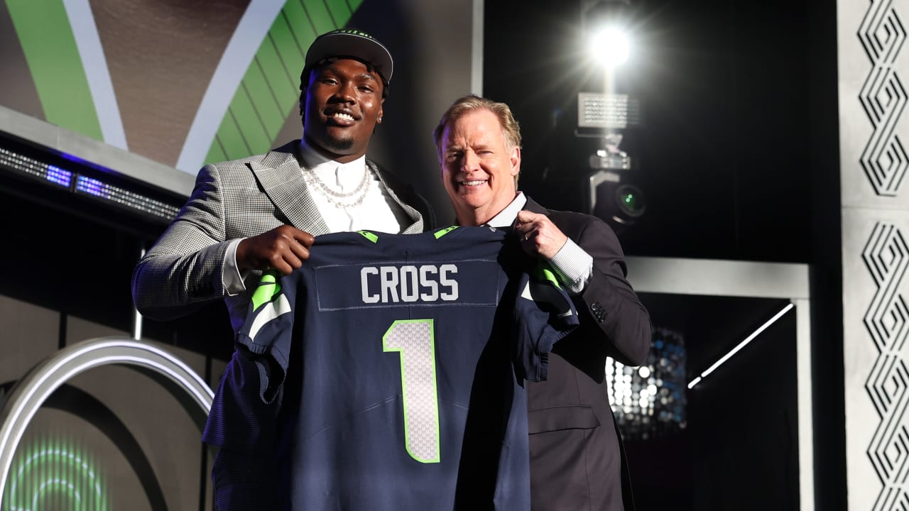 Seattle Seahawks select offensive tackle Charles Cross with No. 9 pick ...