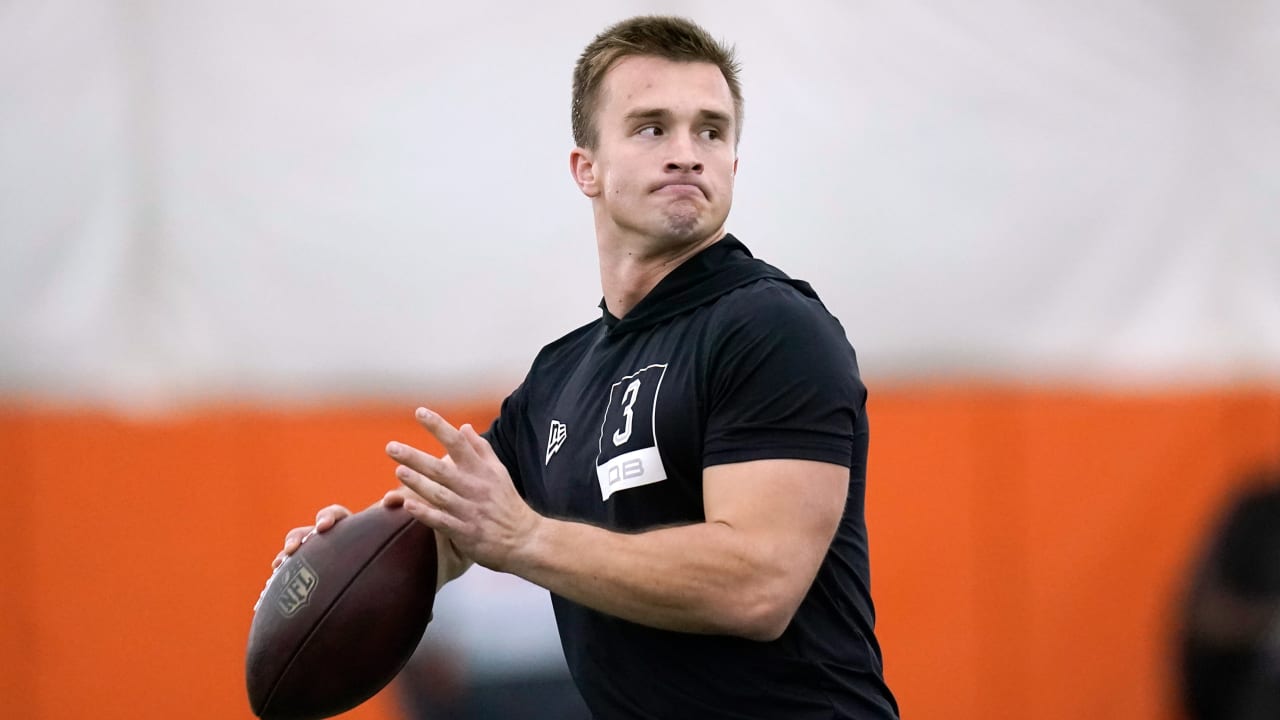 Texas Longhorns quarterback Sam Ehlinger's pro day highlights