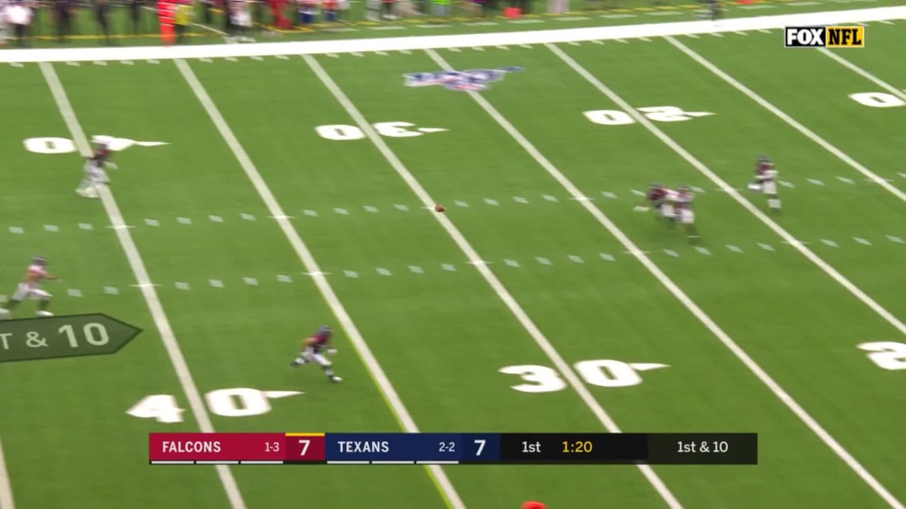 Calvin Ridley makes toe-tap grab for 22-yard gain