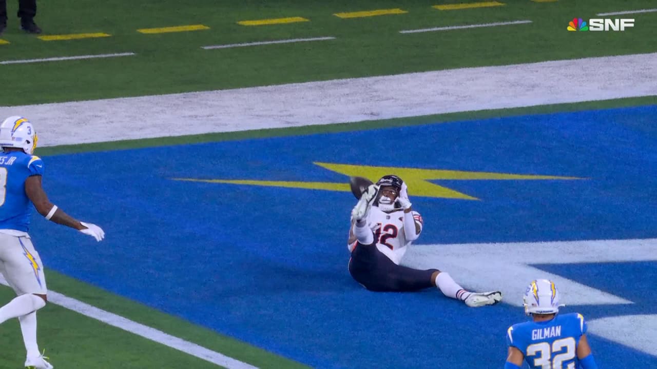 Chicago Bears wide receiver Velus Jones Jr. drops a surefire 40-yard ...