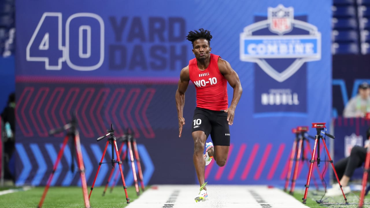 Wide receiver Derius Davis runs the 40-yard dash at the 2023 NFL ...