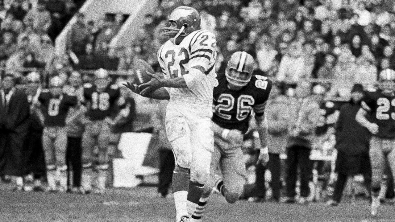 Former Eagles RB Timmy Brown dies at 82