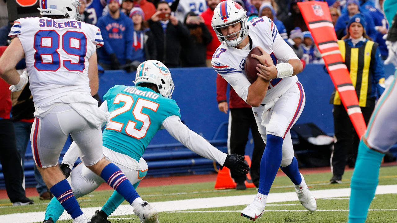 Buffalo Bills quarterback Josh Allen pump fakes a defender to open up 7 ...
