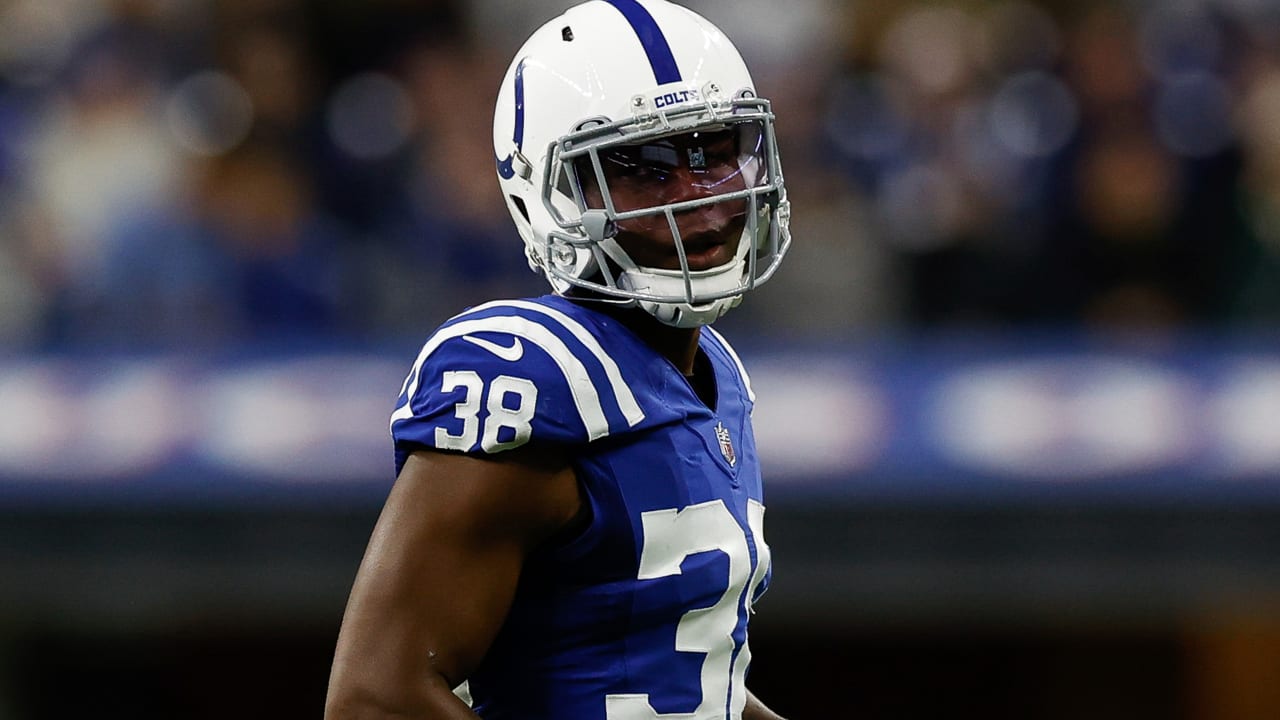 Indianapolis Colts defensive back T.J. Carrie returns botched fumble to ...