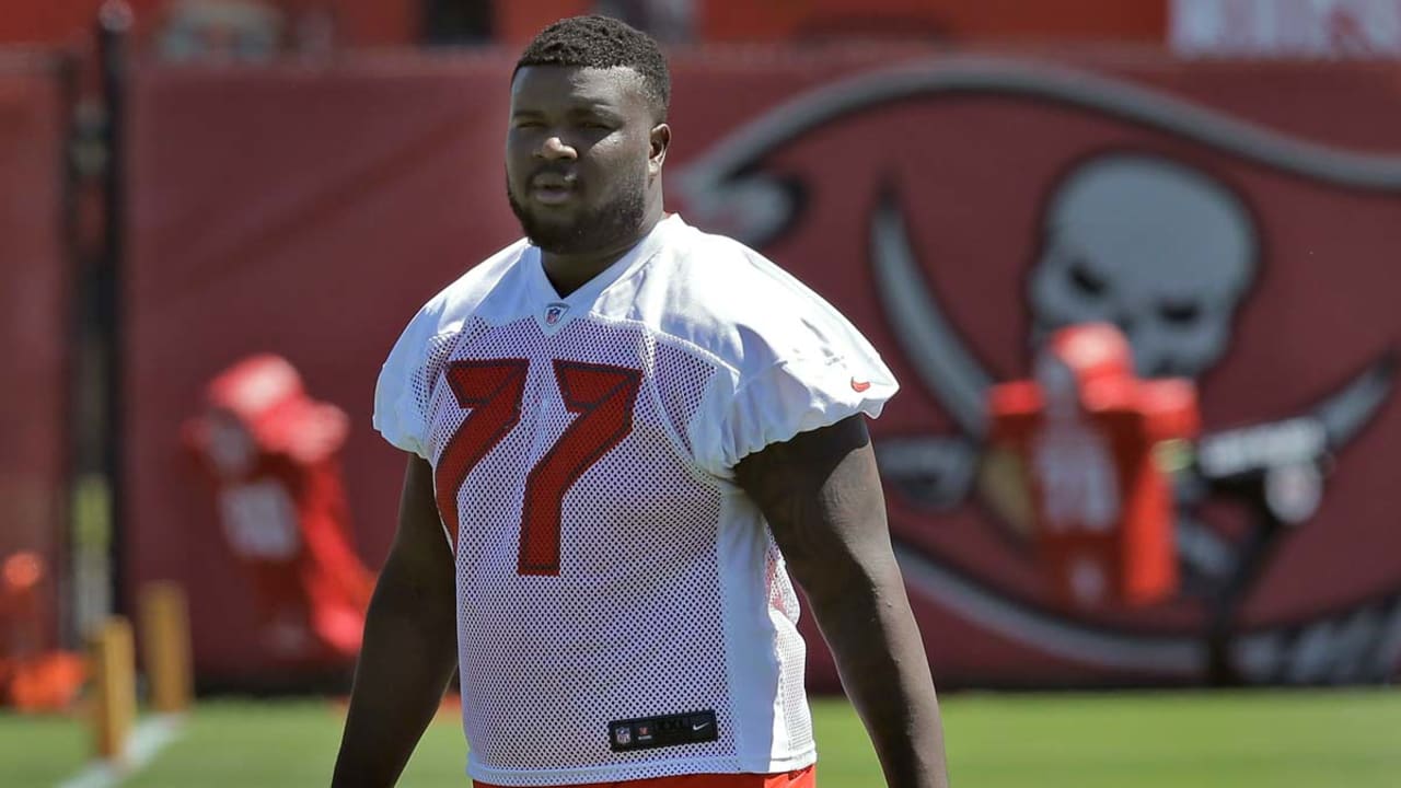 Mora: Knee thickness knocked Bucs OL off a team's draft board