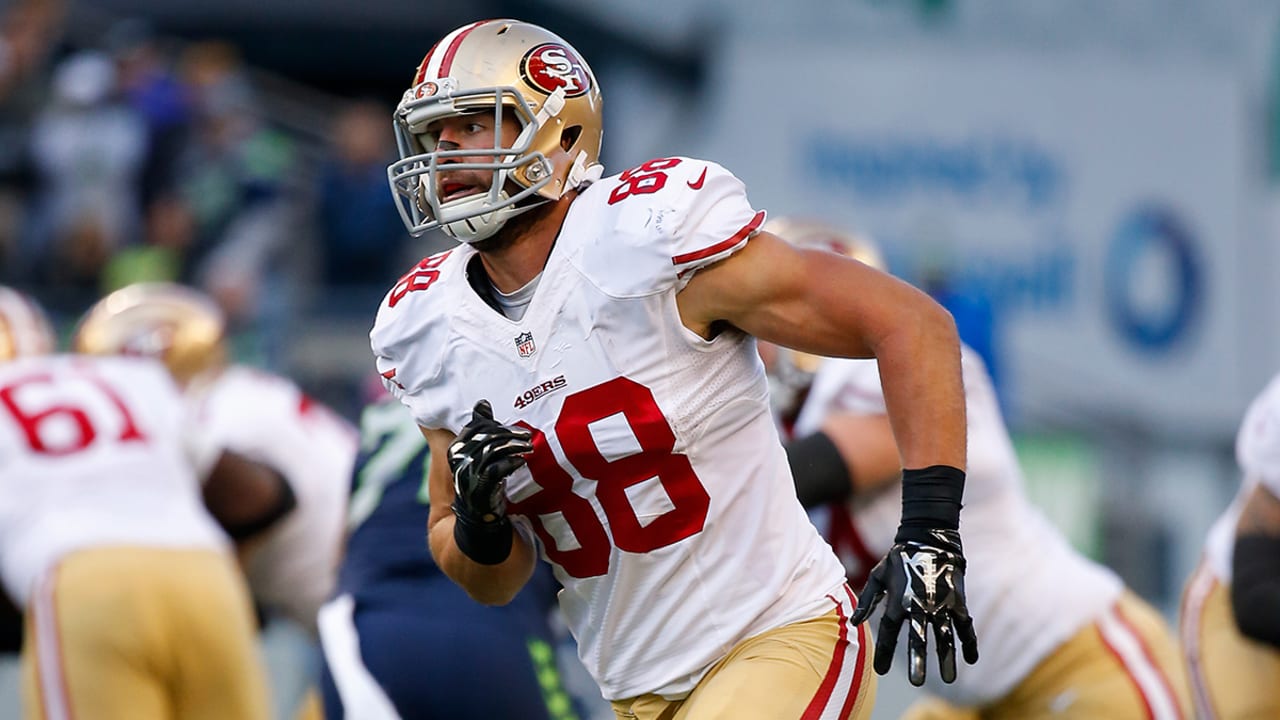 Niners sign TE Garrett Celek to four-year extension