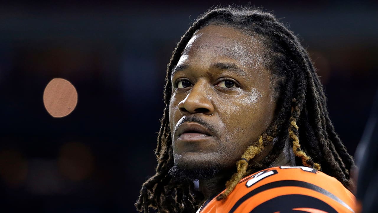 Prosecutors drop felony charge against Adam Jones