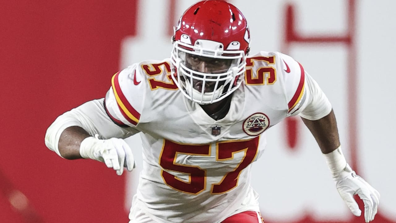 Roundup: Chiefs re-signing pass rusher Alex Okafor to one-year deal
