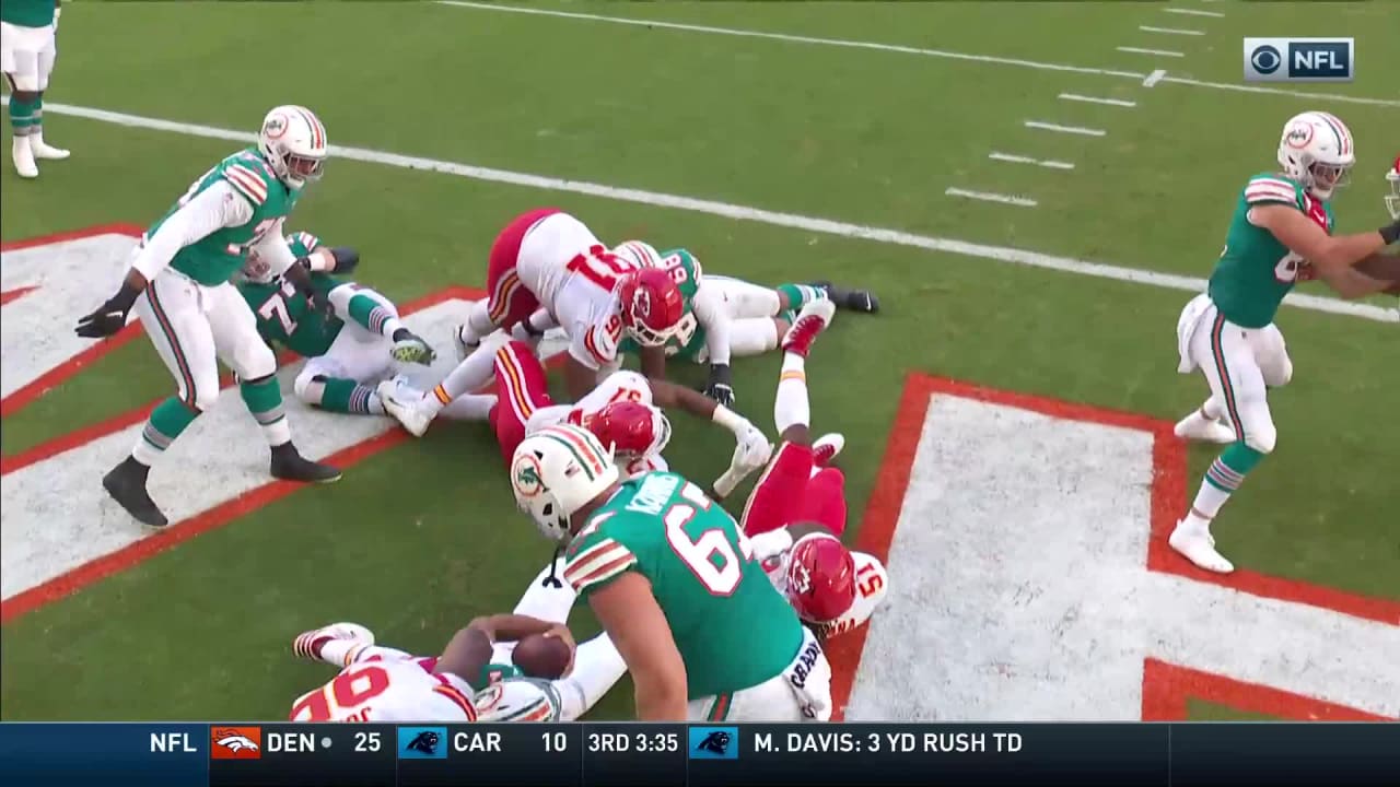 Kansas City Chiefs defensive tackle Chris Jones, Chiefs collapse pocket ...