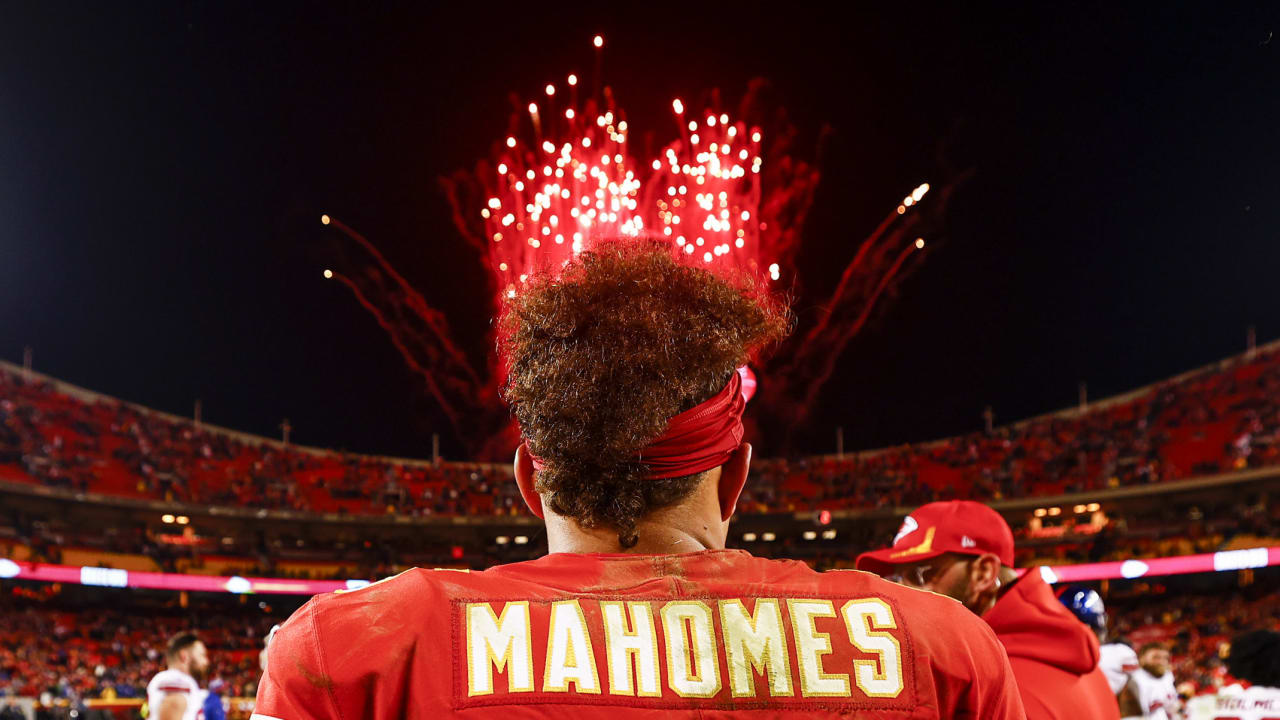 Top 10 photos from Week 8 of the 2021 season