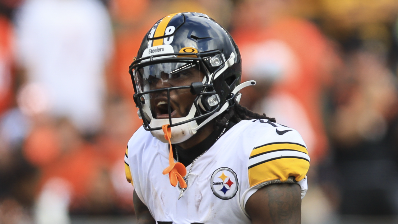 Can't-Miss Play: Pittsburgh Steelers wide receiver Diontae Johnson has ...