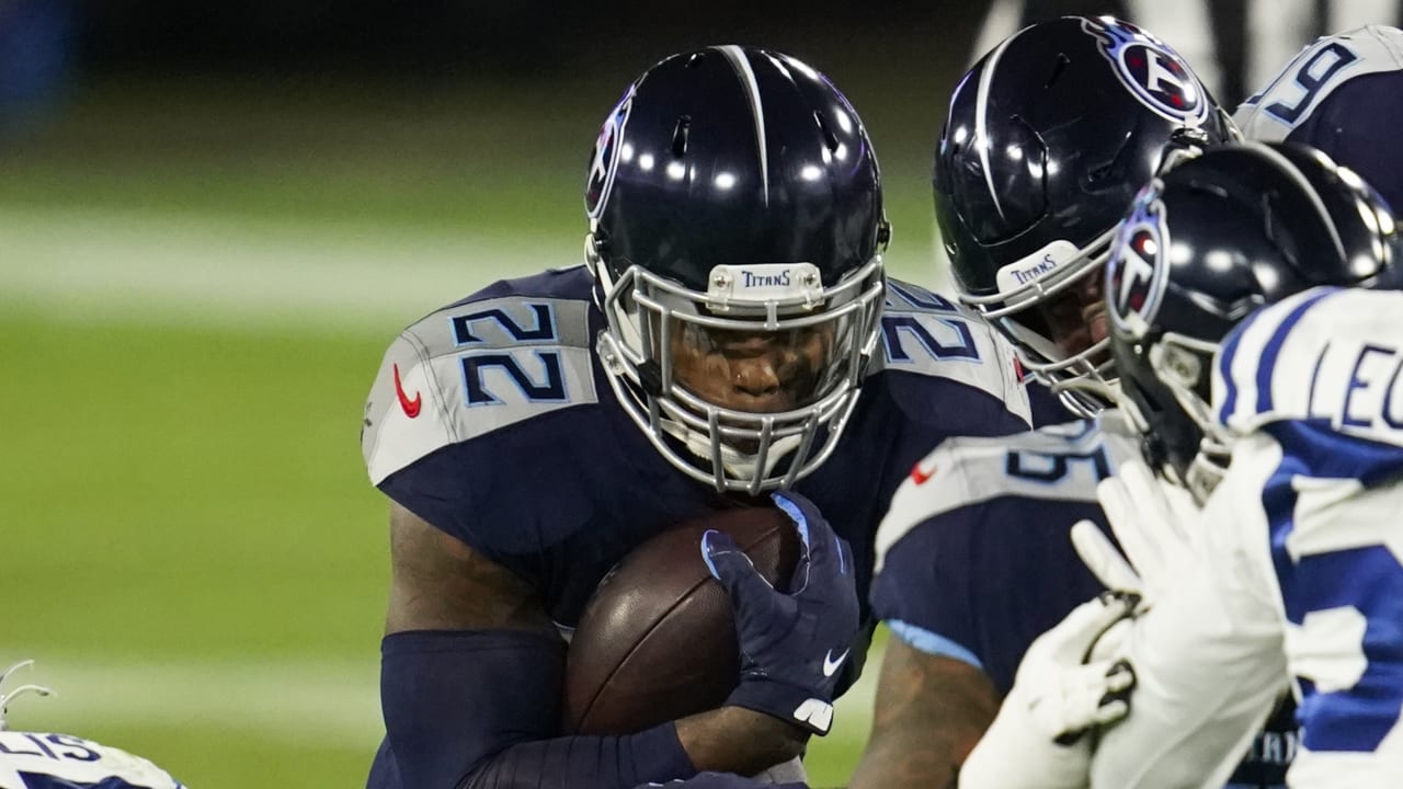Tennessee Titans running back Derrick Henry turns toss play into speedy ...