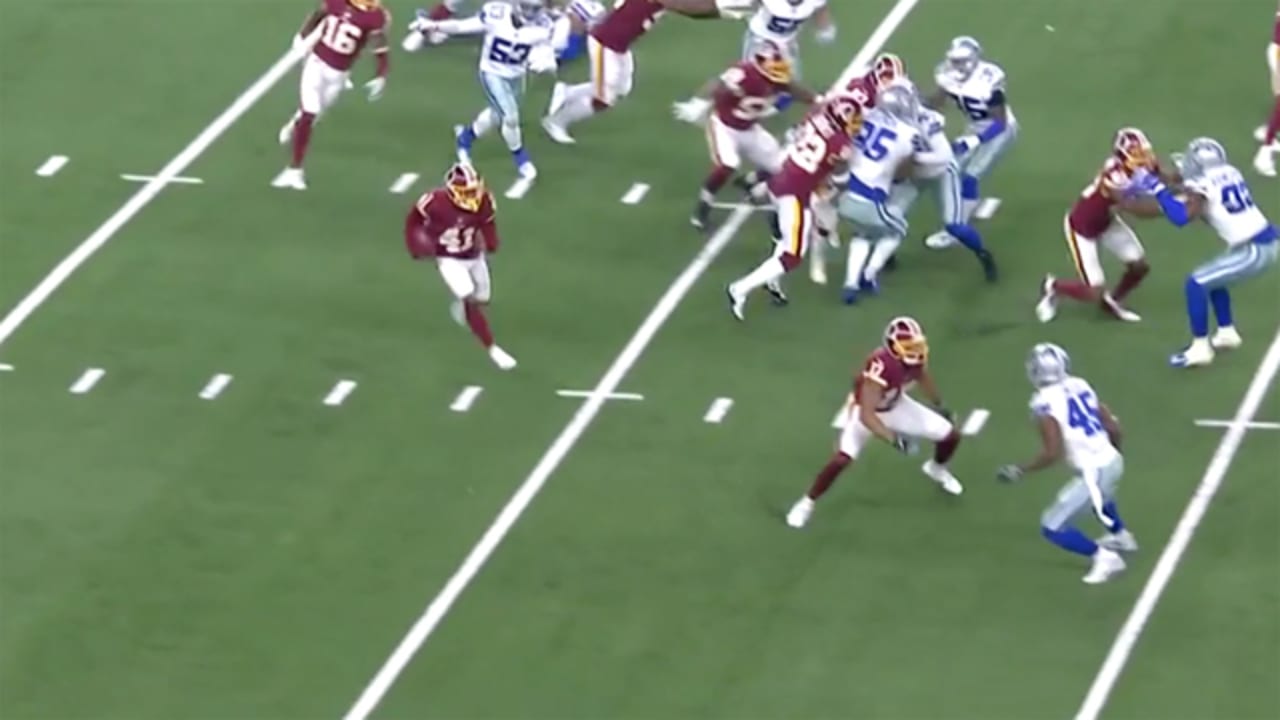 Danny Johnson breaks loose for 44-yard kickoff return