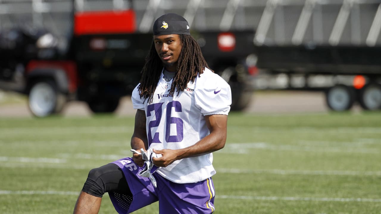 Vikings rookie Trae Waynes struggles in NFL debut