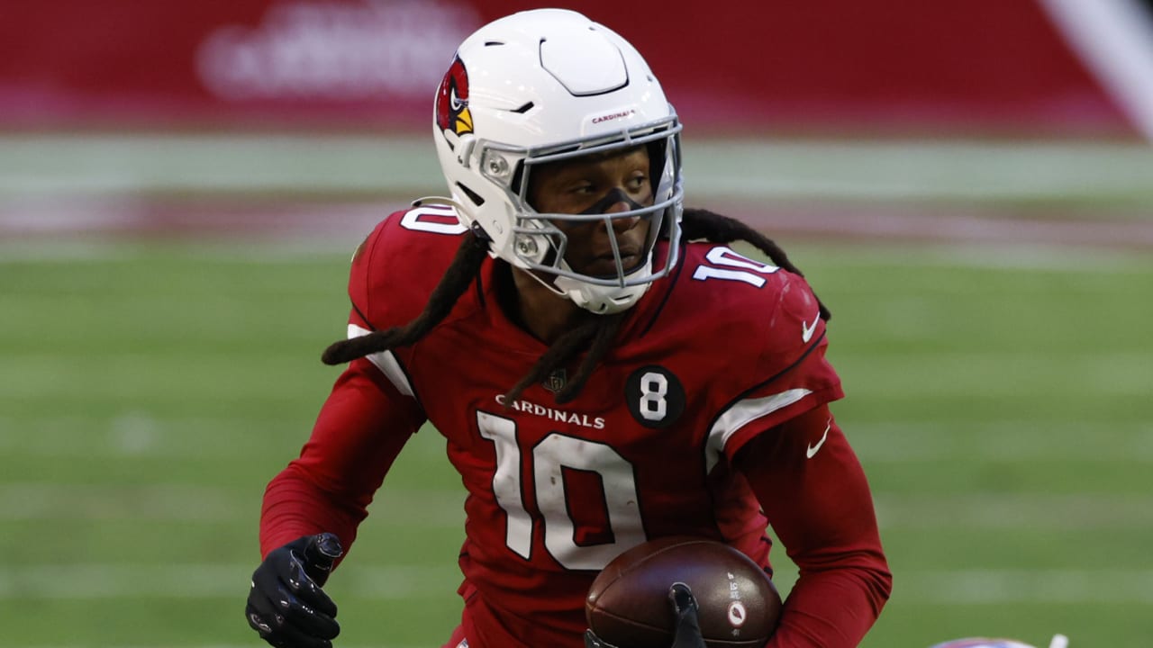 Arizona Cardinals wide receiver DeAndre Hopkins sidesteps defender on ...