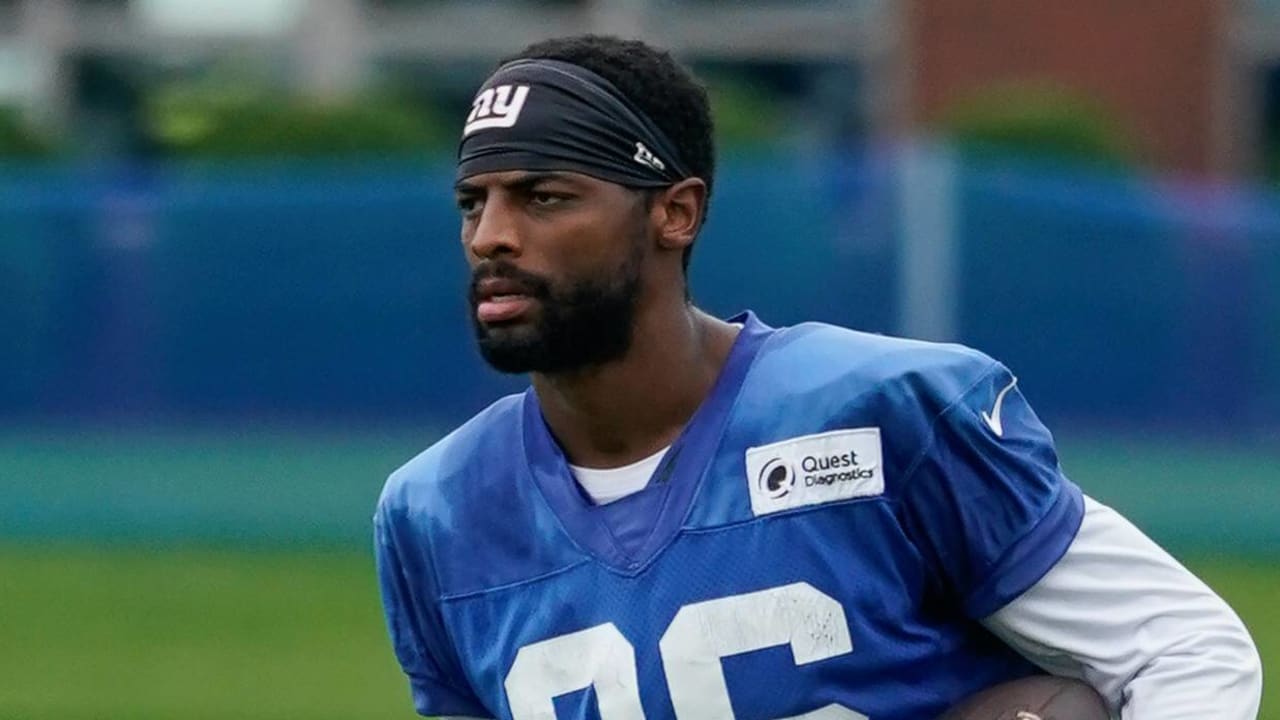Giants WR Darius Slayton takes pay cut to remain in New York
