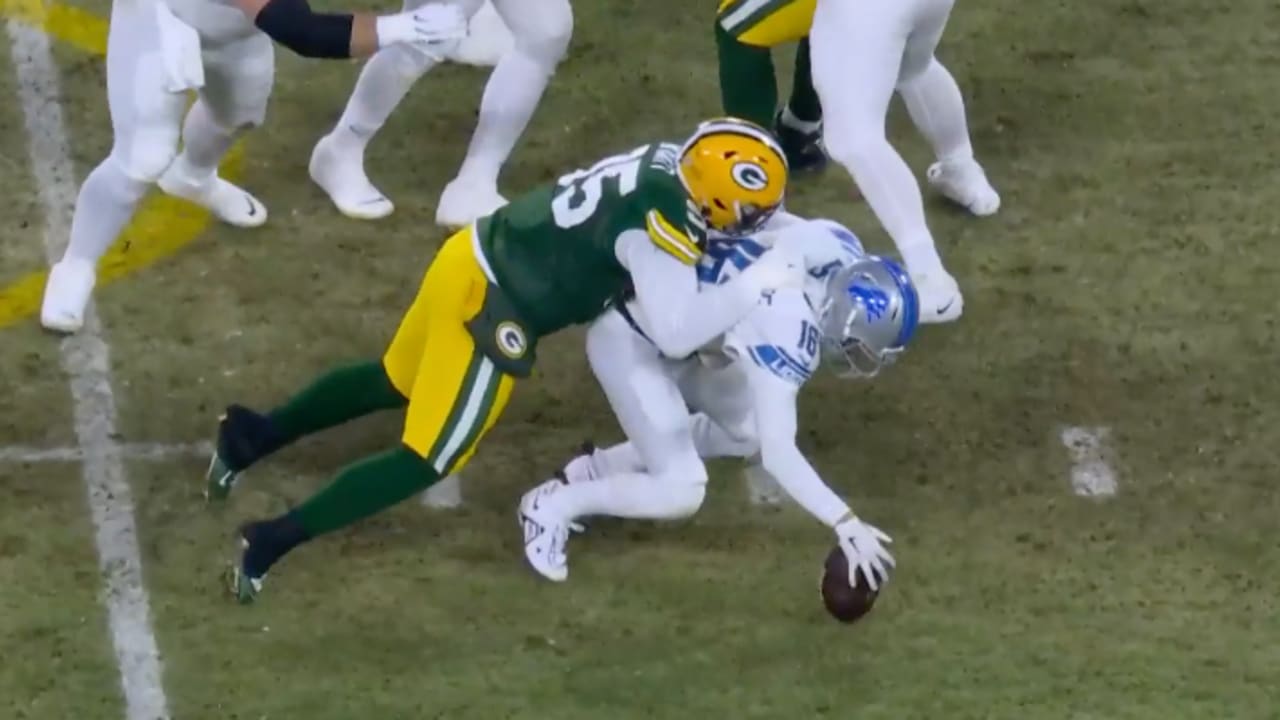 Green Bay Packers defensive tackle DeVonte Wyatt corrals Detroit Lions ...