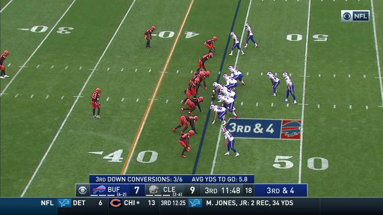 Chad Thomas drops Josh Allen for third-down sack