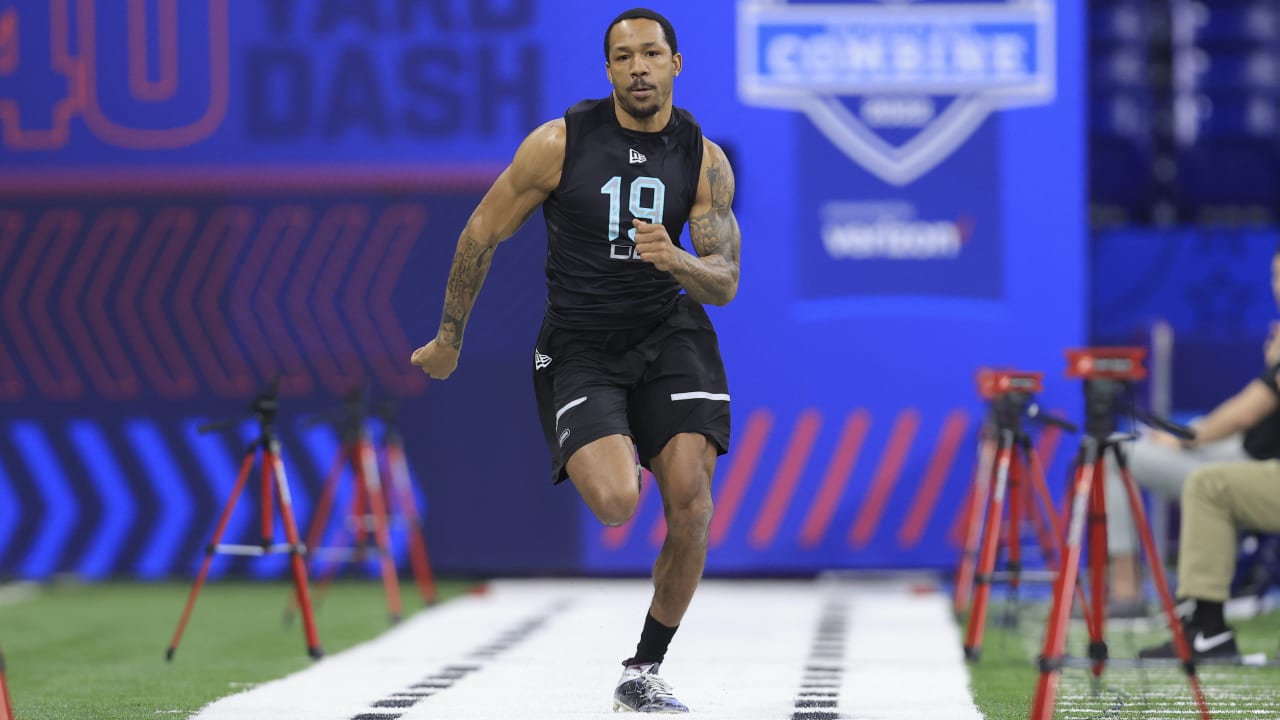 Cornerback Jack Jones runs an official 4.51-second 40-yard dash at the ...