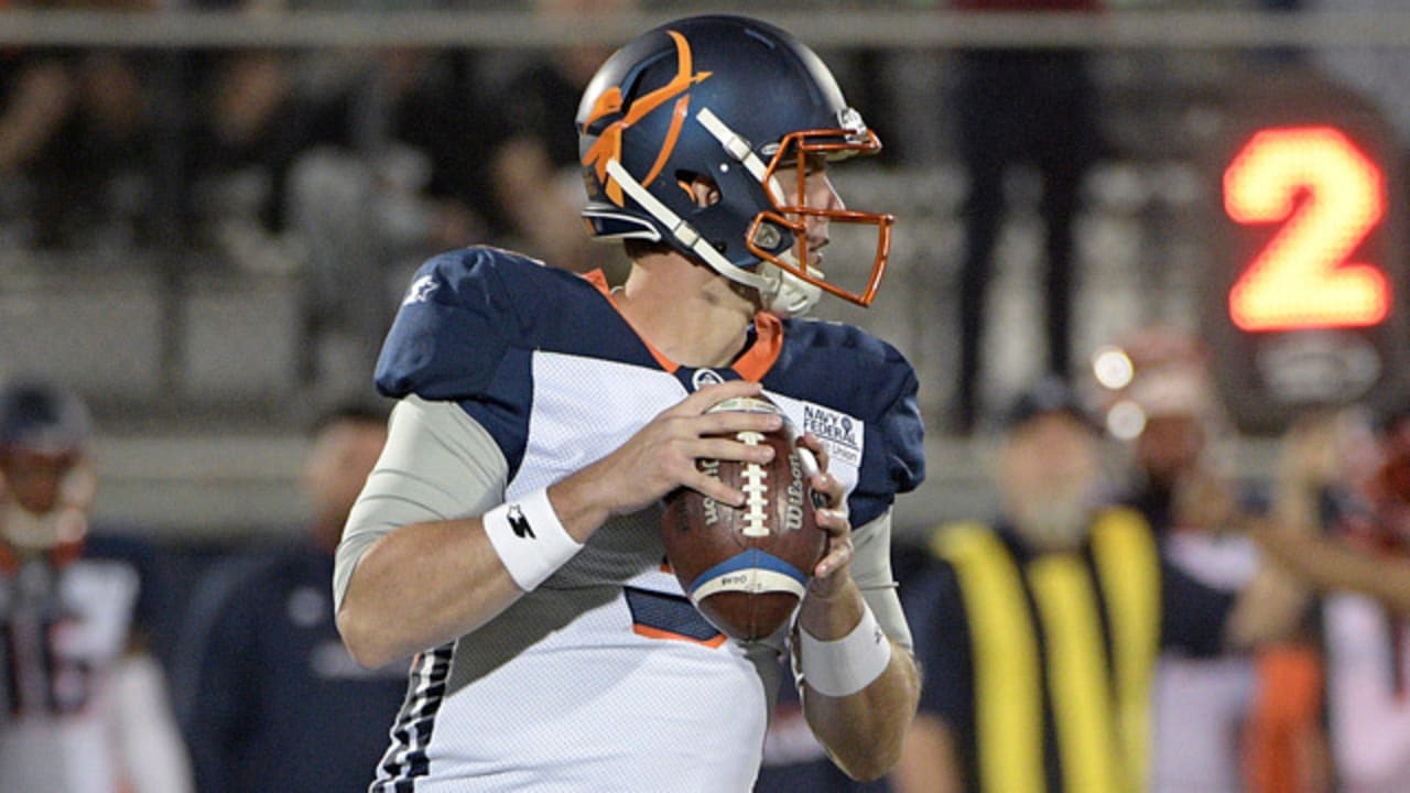 Garrett Gilbert delivers dime to Charles Johnson for TD