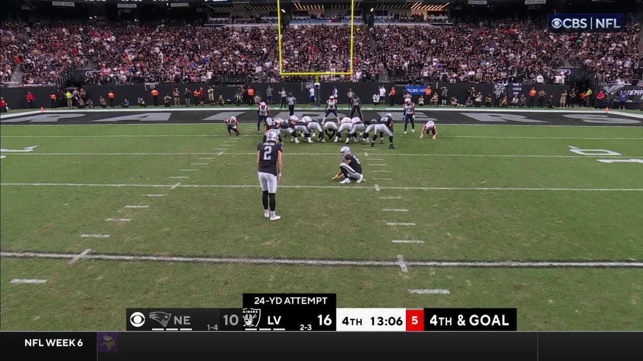 Las Vegas Raiders kicker Daniel Carlson is dead center on 24-yard field ...