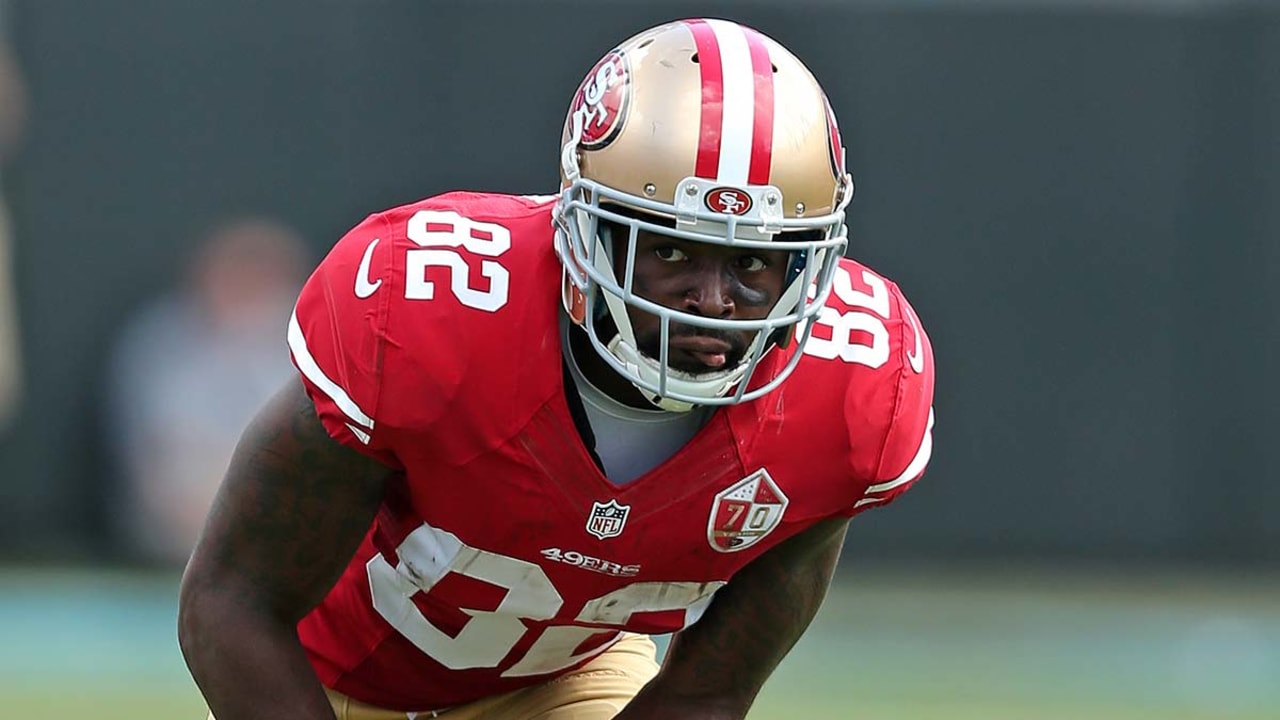 Torrey Smith agrees to three-year deal with Eagles