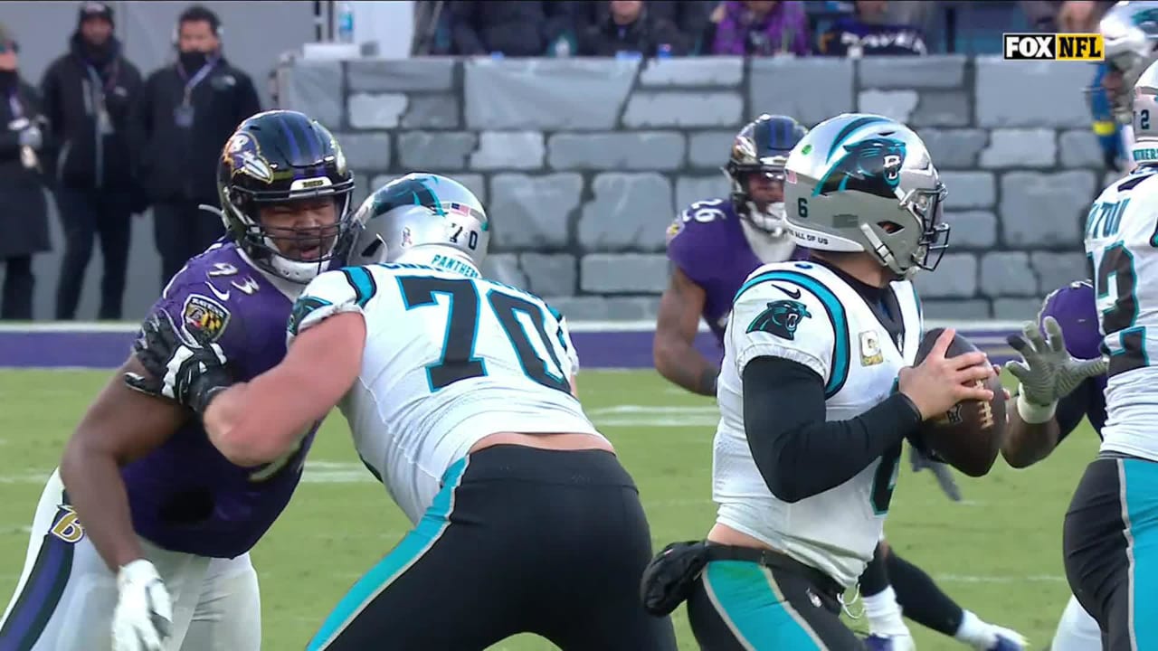 Baltimore Ravens cornerback Marlon Humphrey jumps route for 3rd INT of ...