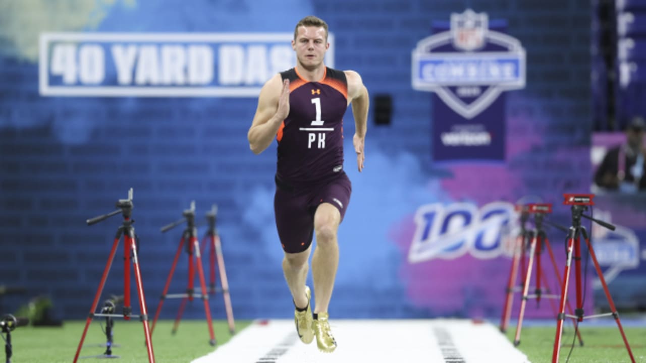 Stanford punter Jake Bailey runs an official 4.72 40-yard dash at 2019 ...