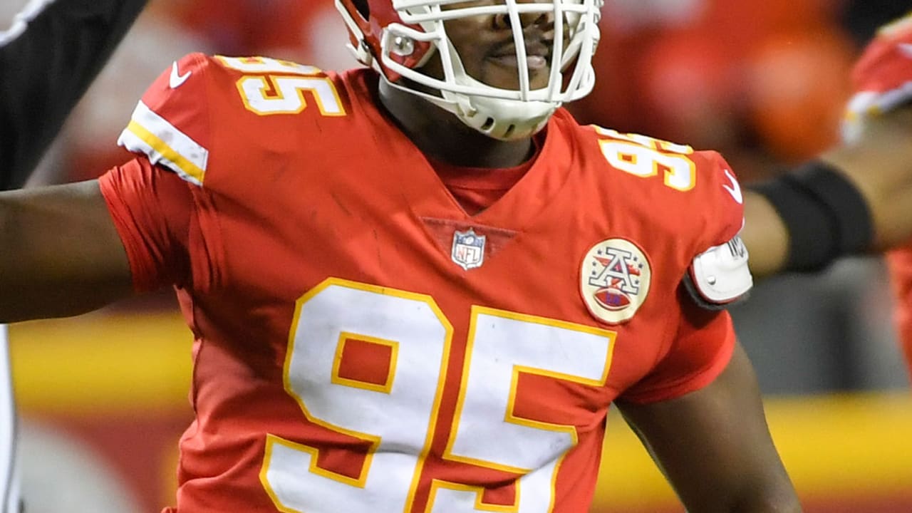 Chris Jones, Chiefs defense roll into AFC playoffs