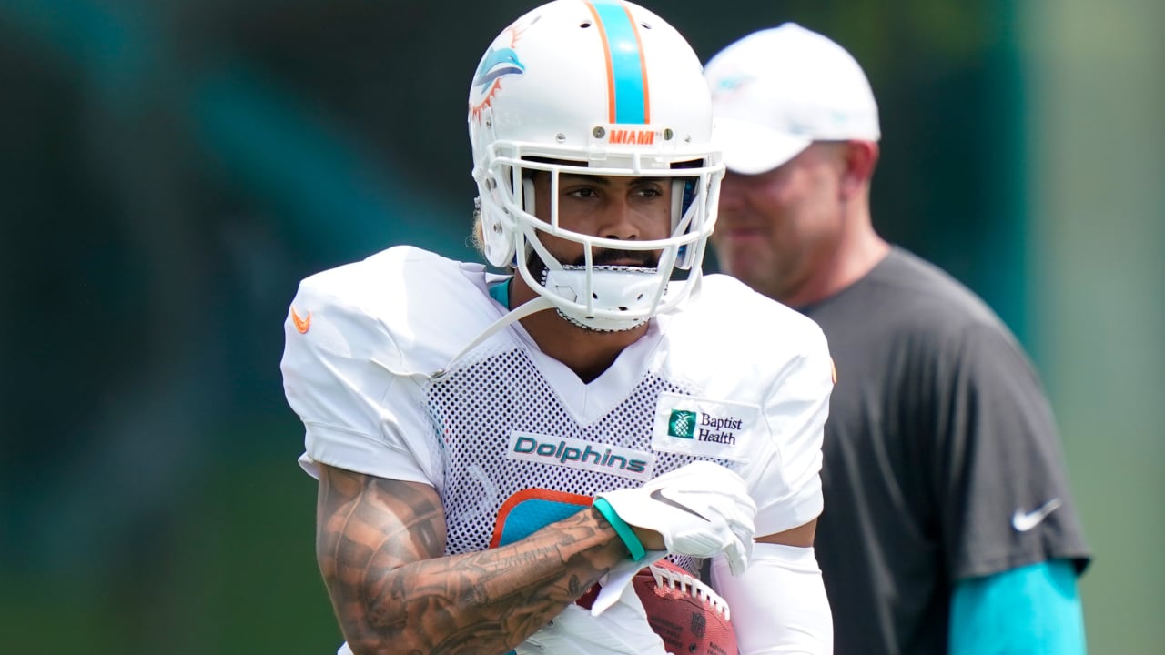 Will Fuller returns to Dolphins facility, expected to play Sunday vs ...