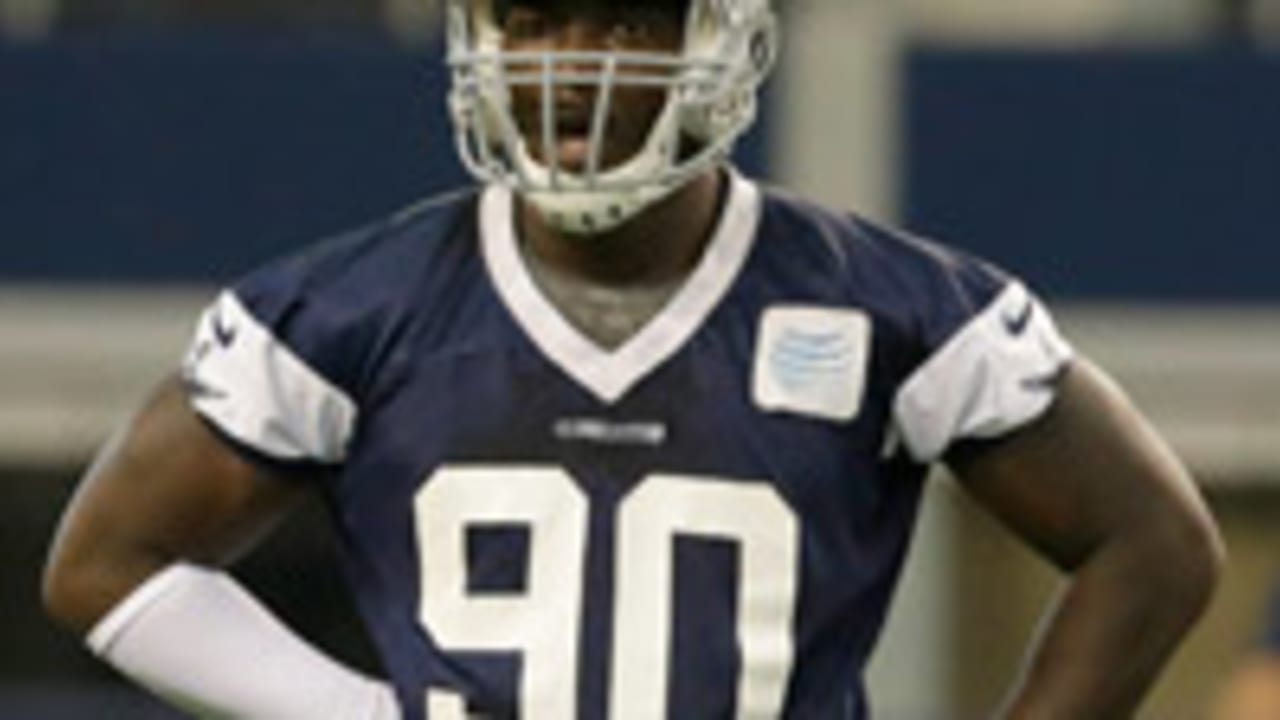 Dallas Cowboys activate rookie Demarcus Lawrence