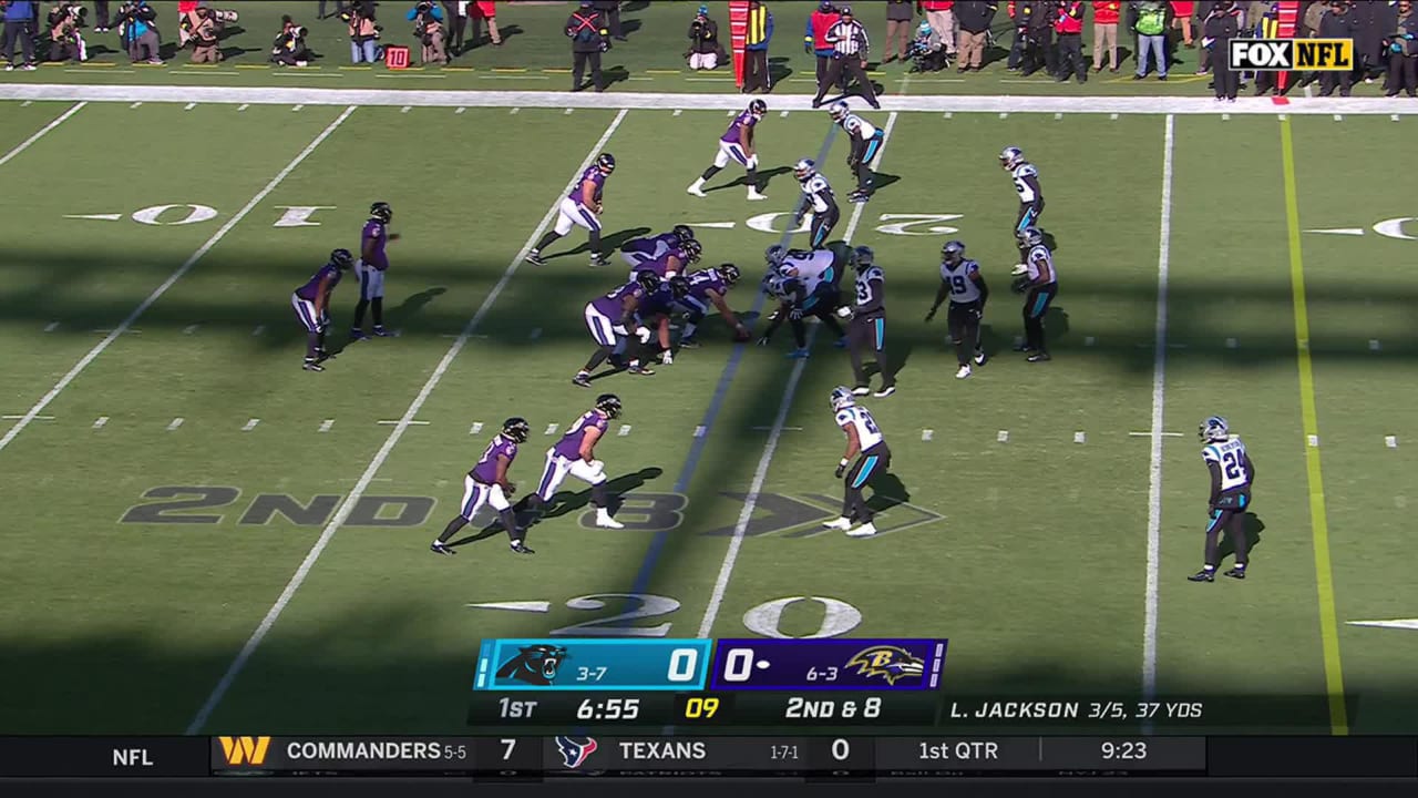 Carolina Panthers linebacker Cory Littleton quickly closes the outside ...