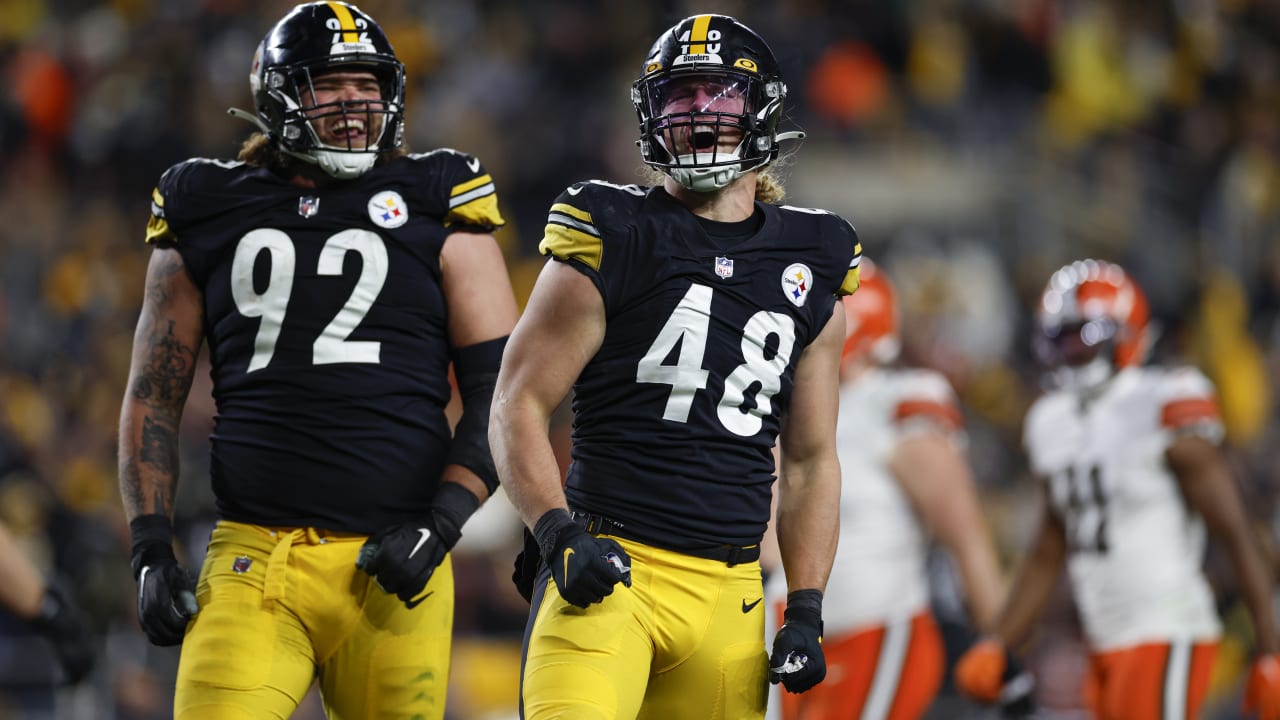 Pittsburgh Steelers linebacker Derrek Tuszka joins Pittsburgh s sack party with 5 yard takedown of Cleveland Browns quarterback Baker Mayfield