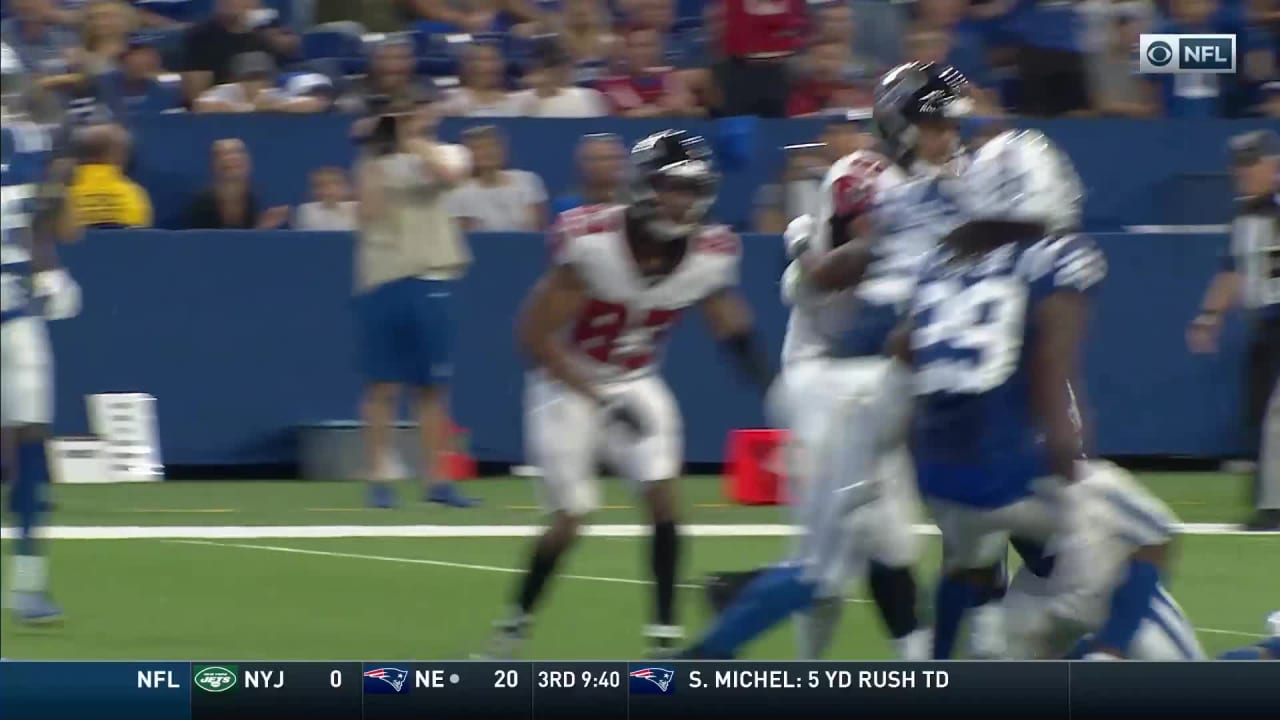Matt Ryan makes impressive cross-body throw to Hooper for 13-yard TD