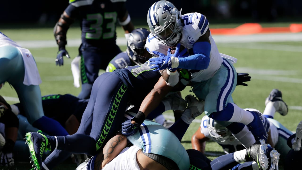 Dallas Cowboys running back Ezekiel Elliot powers through Seattle ...