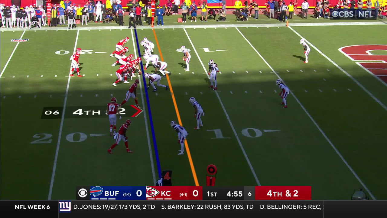 Kansas City Chiefs quarterback Patrick Mahomes uses his legs to convert ...