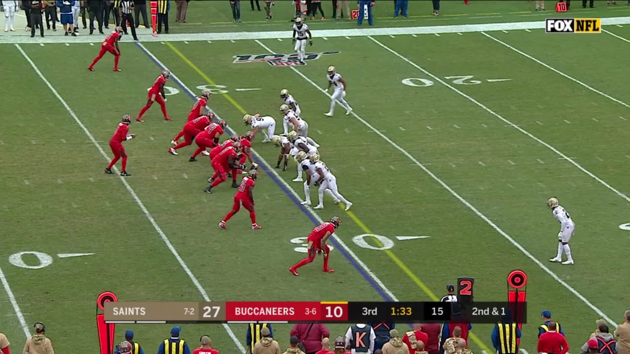 Chris Godwin GASHES Saints secondary during 30-yard catch and run TD