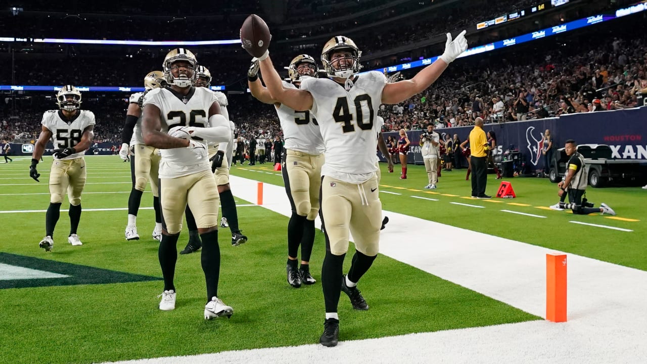 New Orleans Saints linebacker Chase Hansen runs wild on 42-yard INT return
