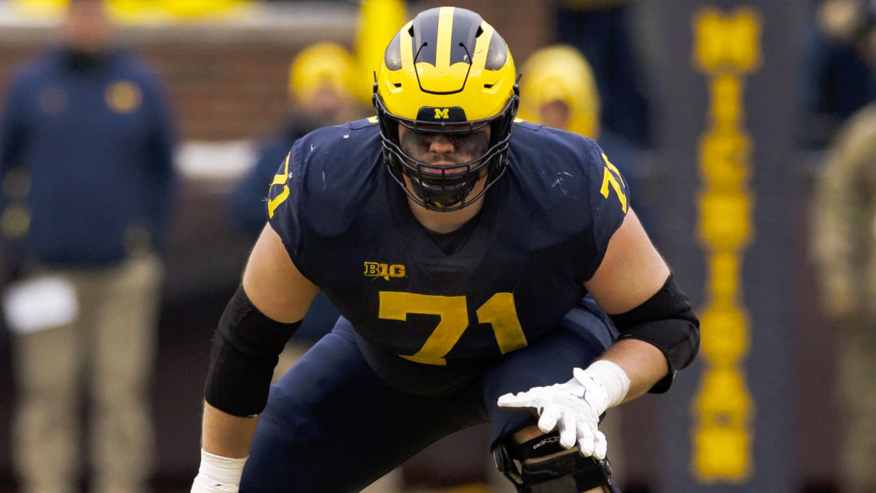 New England Patriots select tackle Andrew Stueber with No. 245 pick in ...