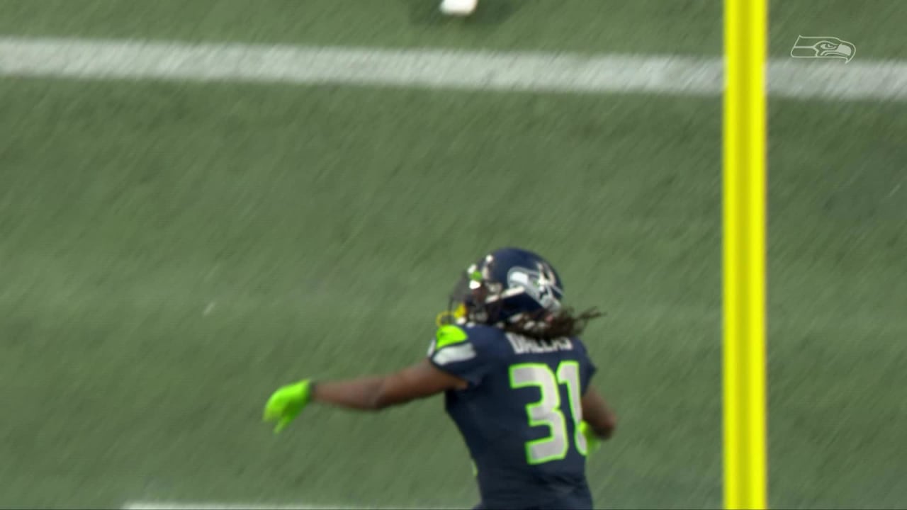 Seattle Seahawks running back DeeJay Dallas' 1-yard TD run comes right ...