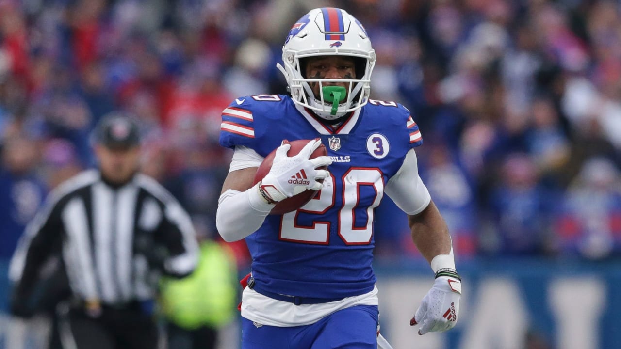 Bills kick returner Nyheim Hines leads Players of the Week