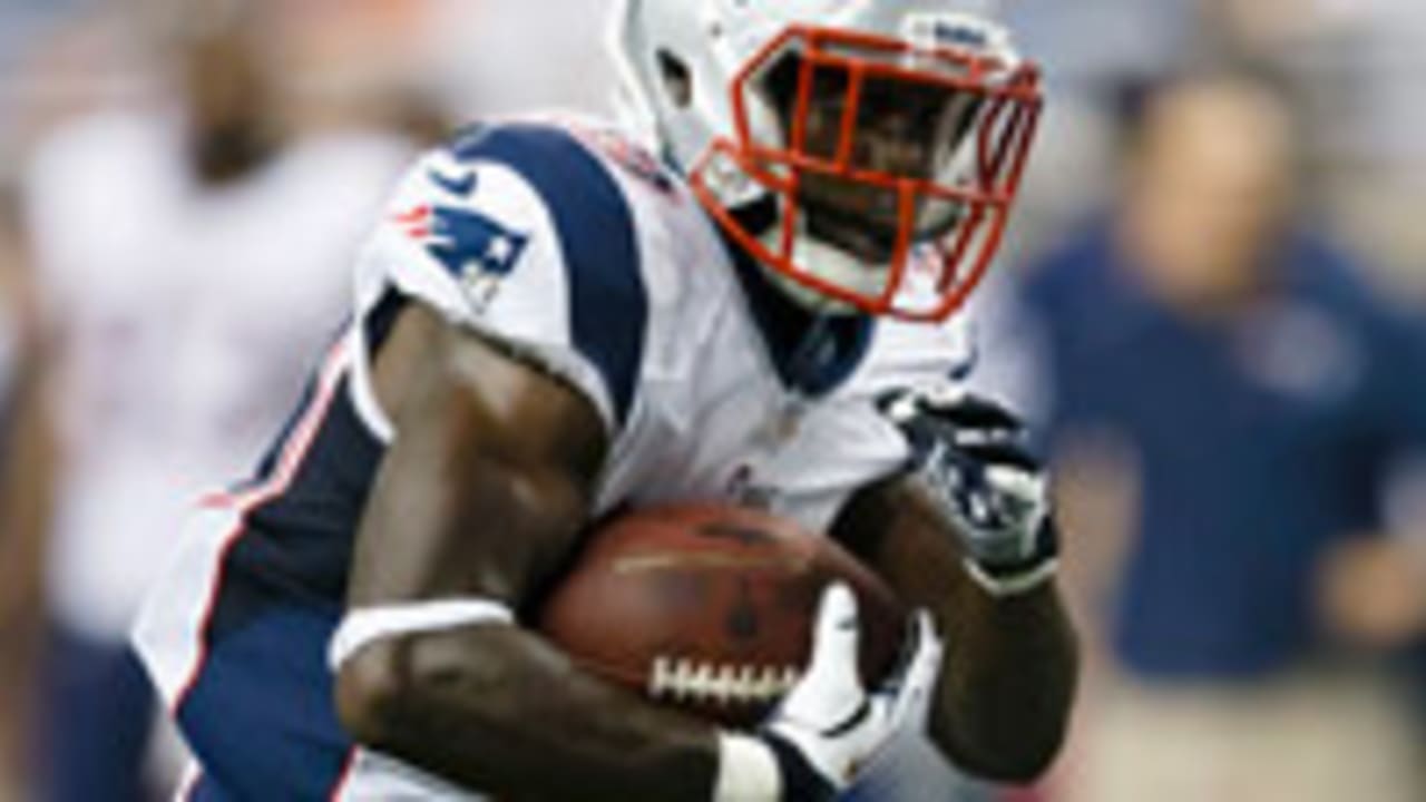 Leon Washington re-signs with New England Patriots