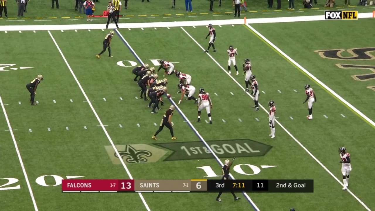 Falcons double team Drew Brees for sack