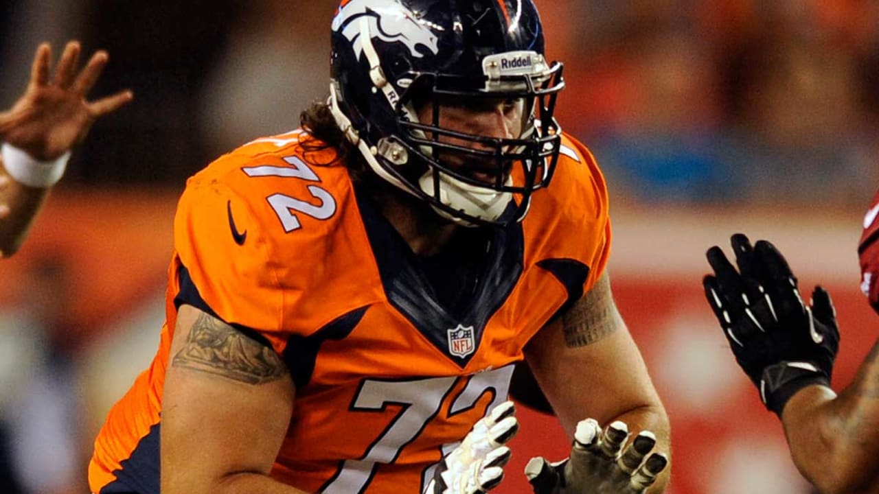 John Moffitt signs with Philadelphia Eagles