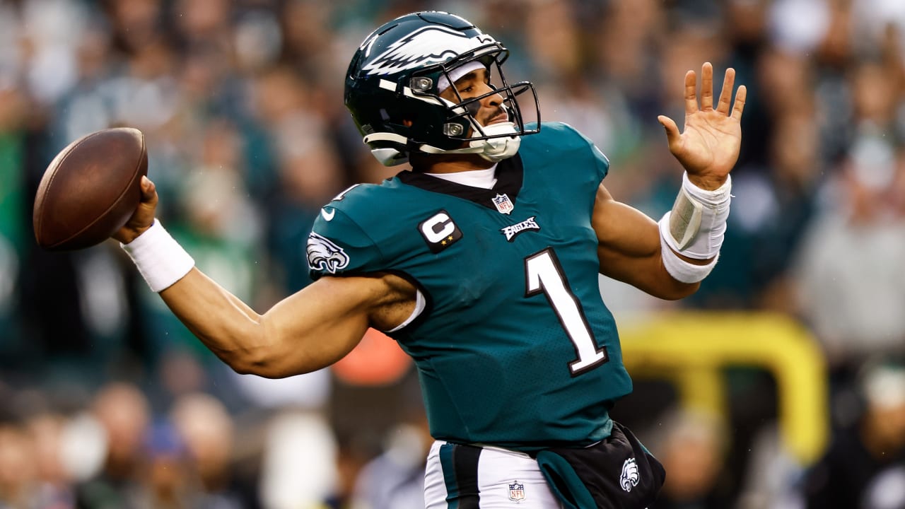 Eagles' Dallas Goedert: Jalen Hurts is top-two quarterback in NFL