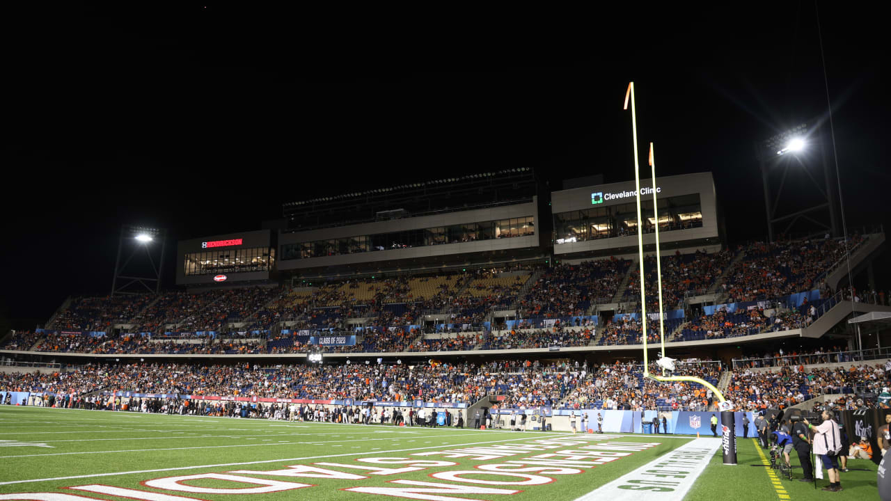 Hall of Fame Game between Jets-Browns temporarily stopped after lights go out
