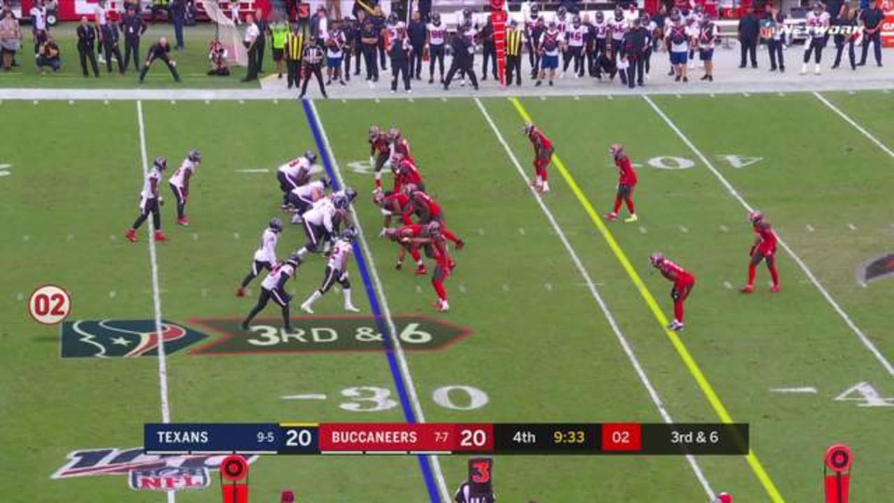 Air Carter! Watson dials long distance to DeAndre Carter for 39 yards