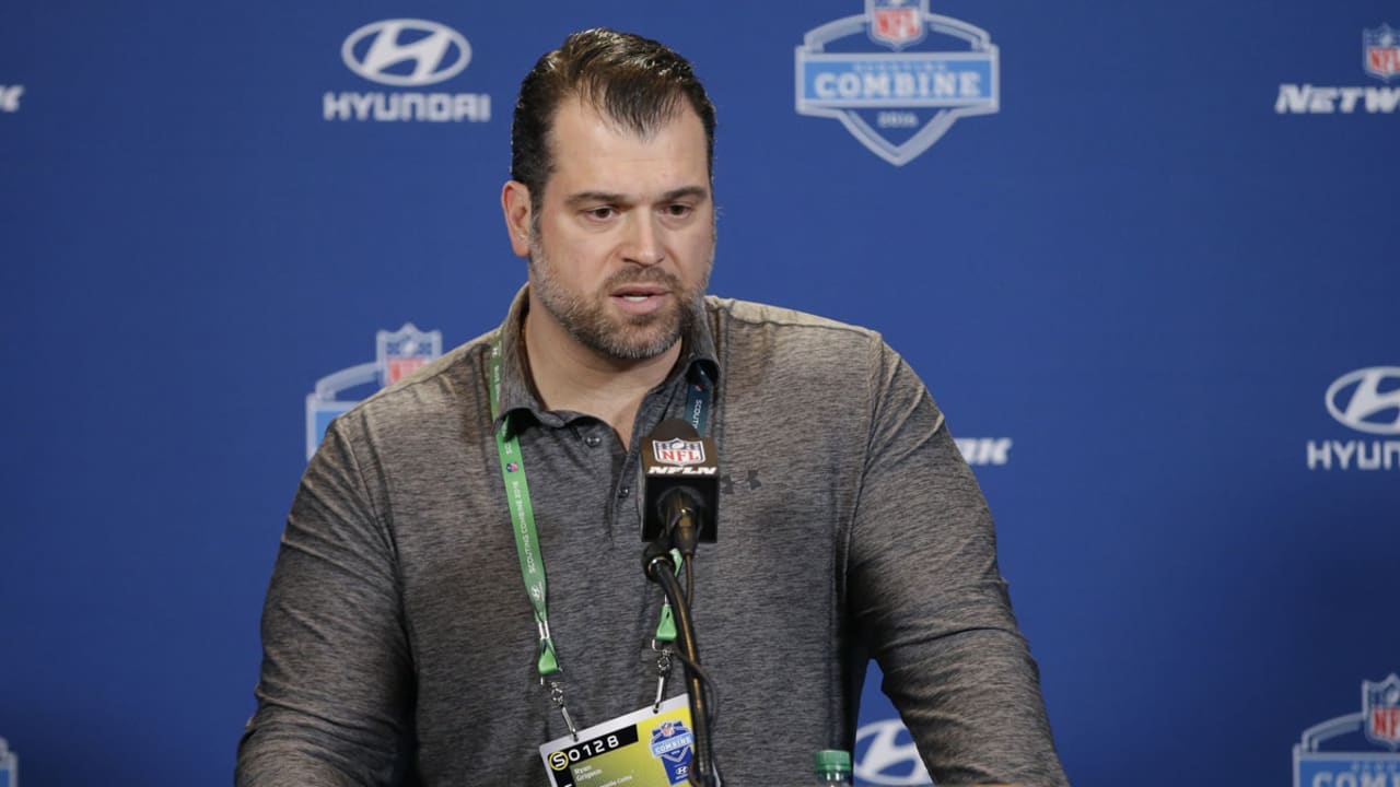 Colts GM gives Ryan Grigson credit for building O-line