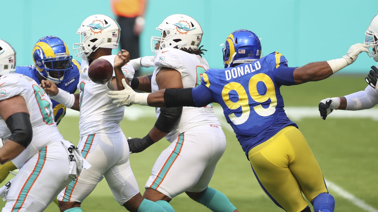 Los Angeles Rams defensive tackle Aaron Donald ends Miami Dolphins ...